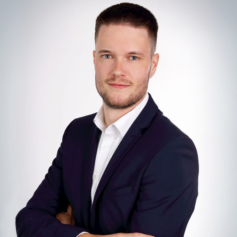 Über uns - Pacura med auf einen Blick